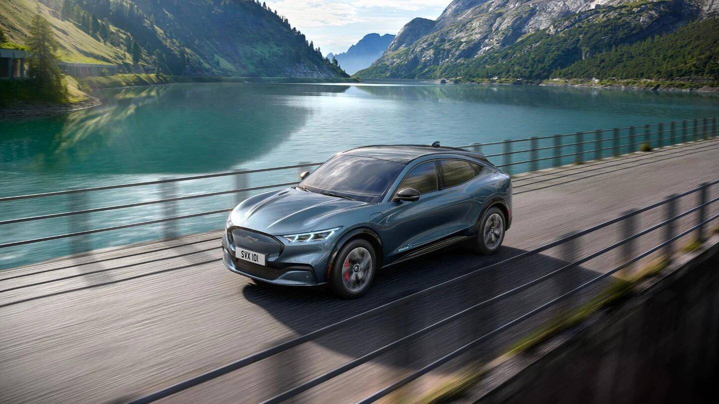 Clear image of Infinite Blue from Ford UK website | MachEforum - Ford ...