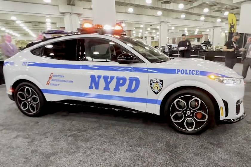 Mach-E chosen over Model 3 for NYPD Law Enforcement Use | MachEforum ...