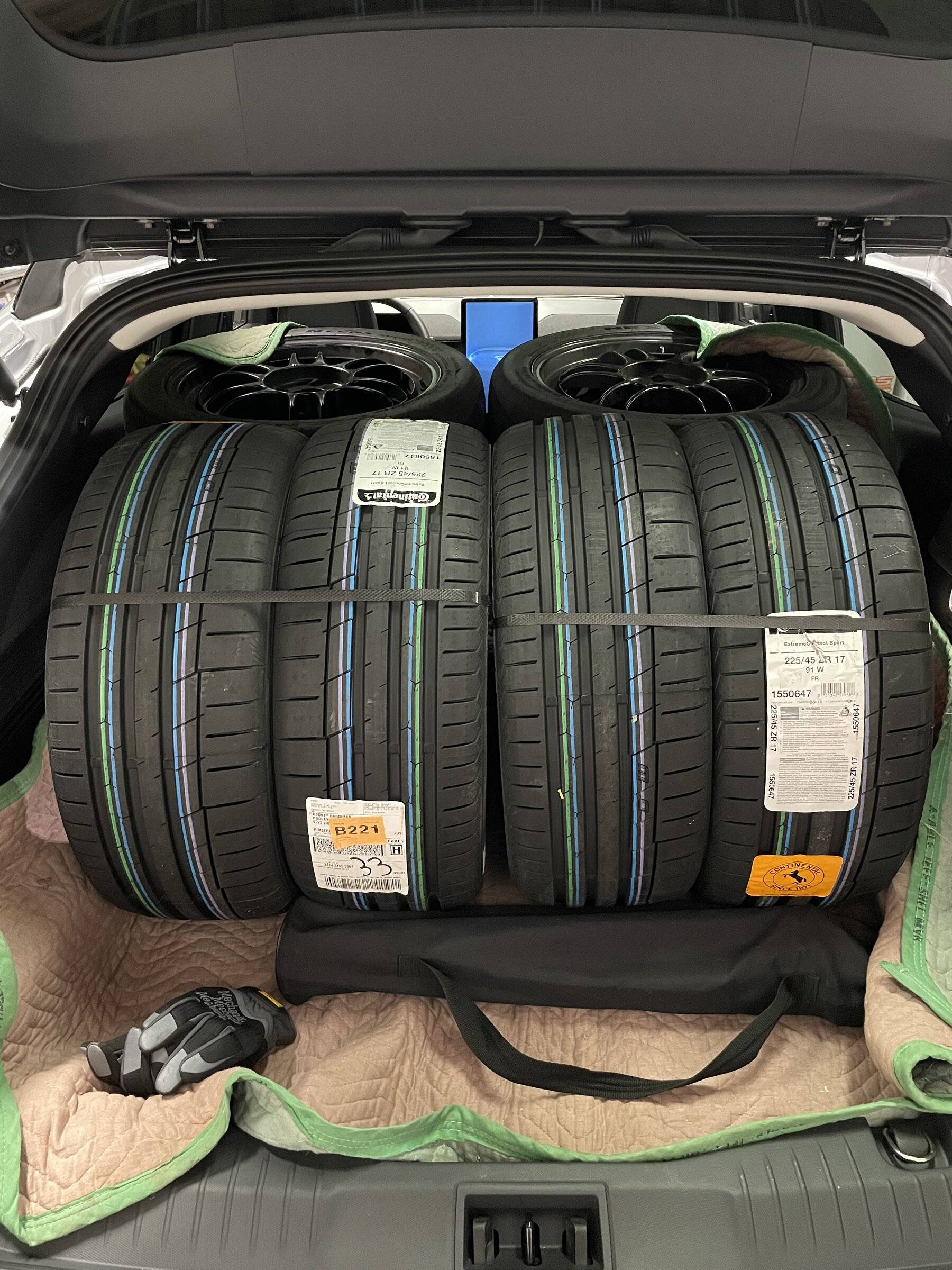 Mach E fits all the tools. What have you hauled / carried / fit in your ...