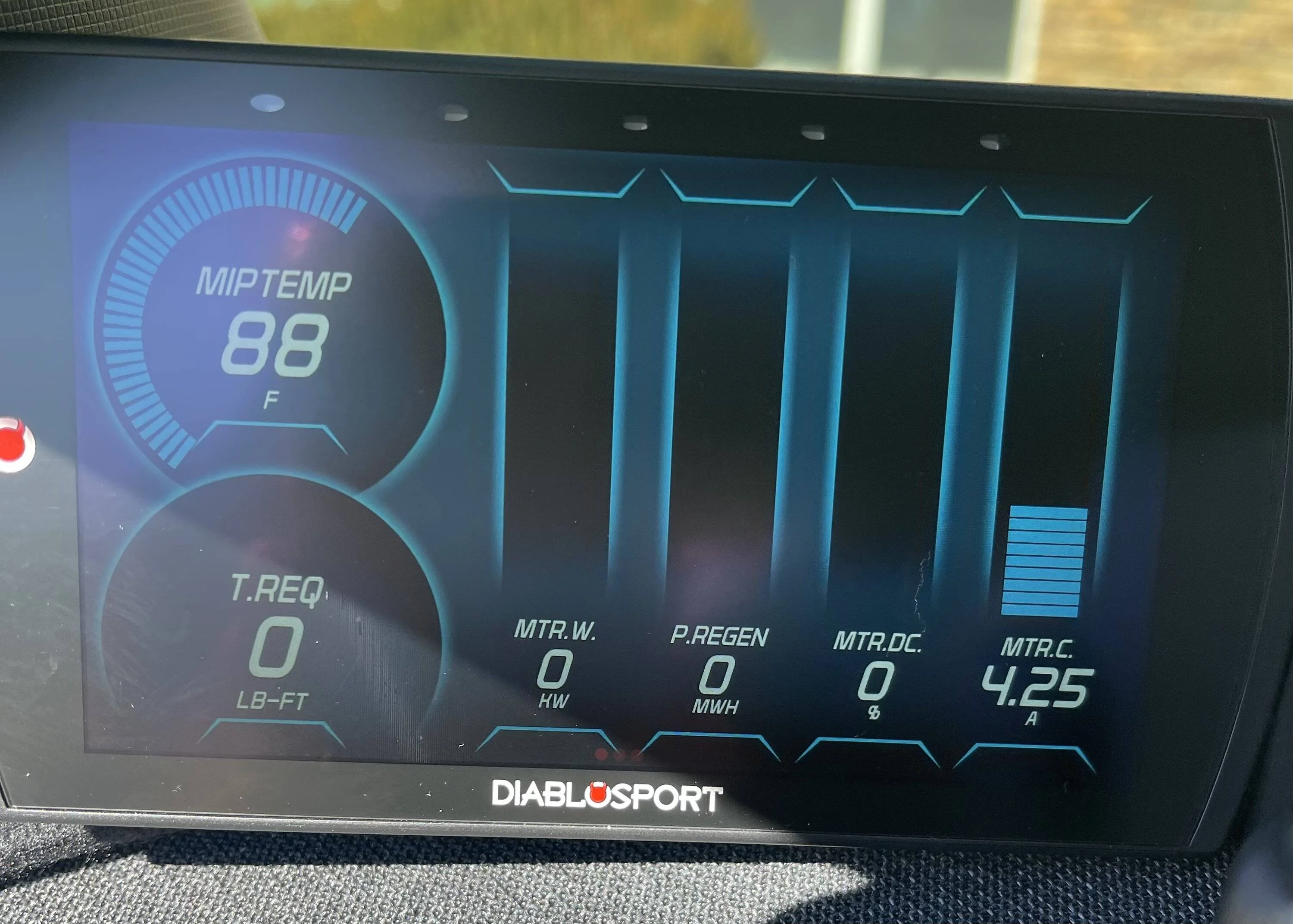 Diablo sports EV monitor | MachEforum - Ford Mustang Mach-E News ...
