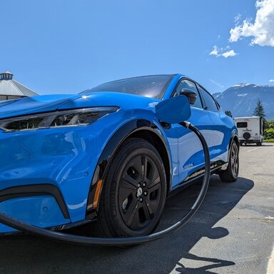 2200+ km (1400 miles) across DCFC desert of the Canadian Prairies ...