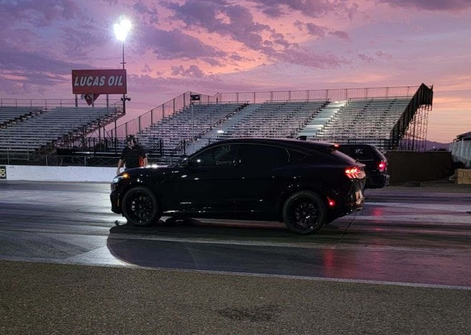 Took my Mach-E Premium EAWD to the track for some drag racing ...