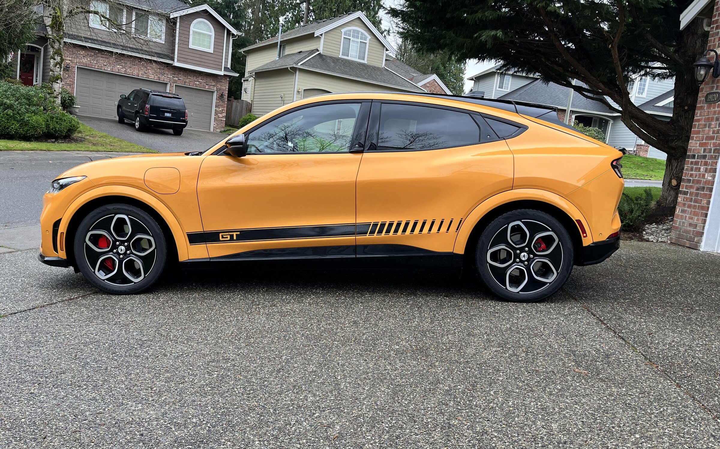 Weekend Add Ons - Side Stripes and Spoiler | MachEforum - Ford Mustang ...