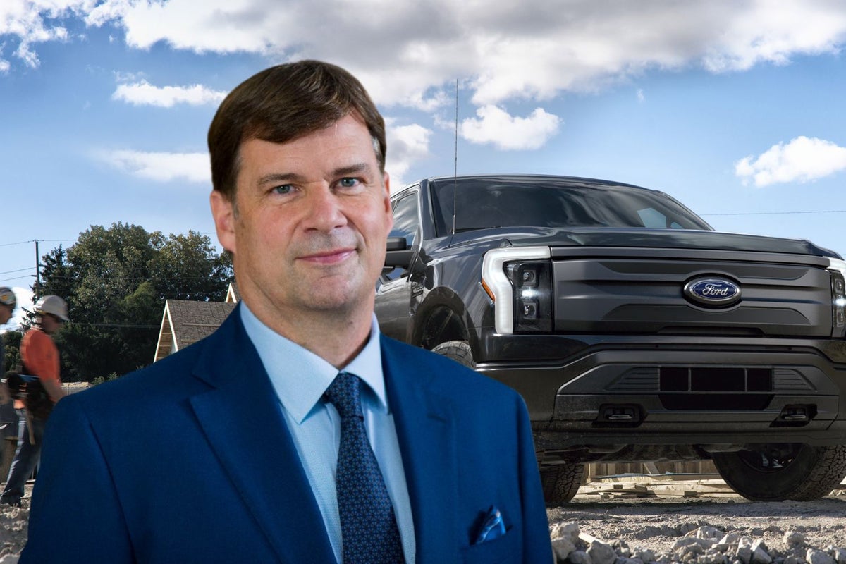 Ford sets 5 new requirements for EV dealers, including remote delivery ...