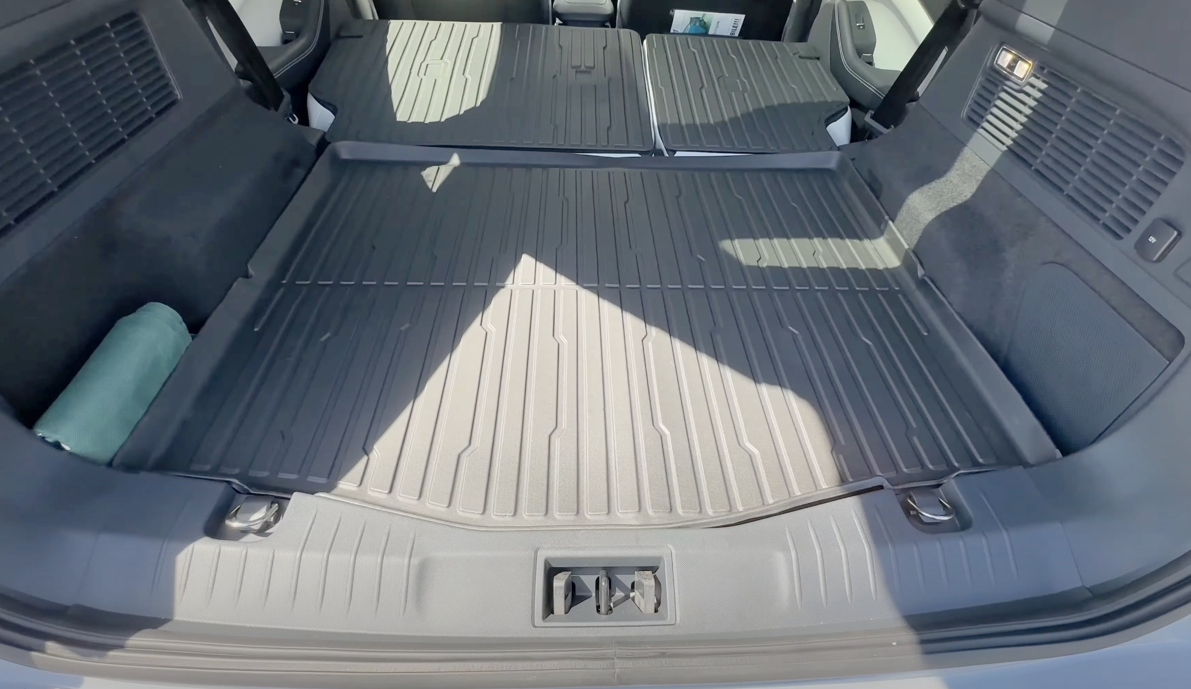 Review of Full Cargo Protection - AOSK Cargo Mat System | MachEforum ...