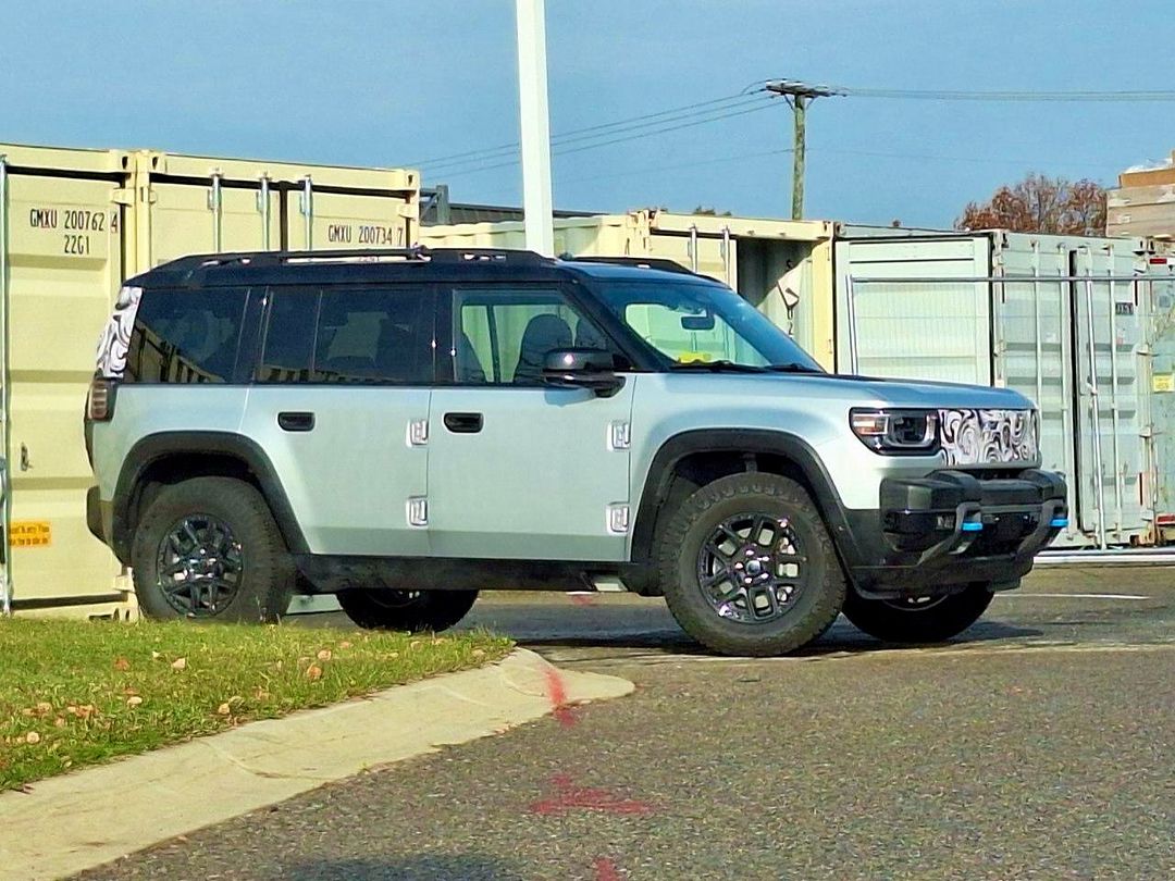 Spied: 2025 Jeep Recon EV w/ Removable Doors | MachEforum - Ford ...
