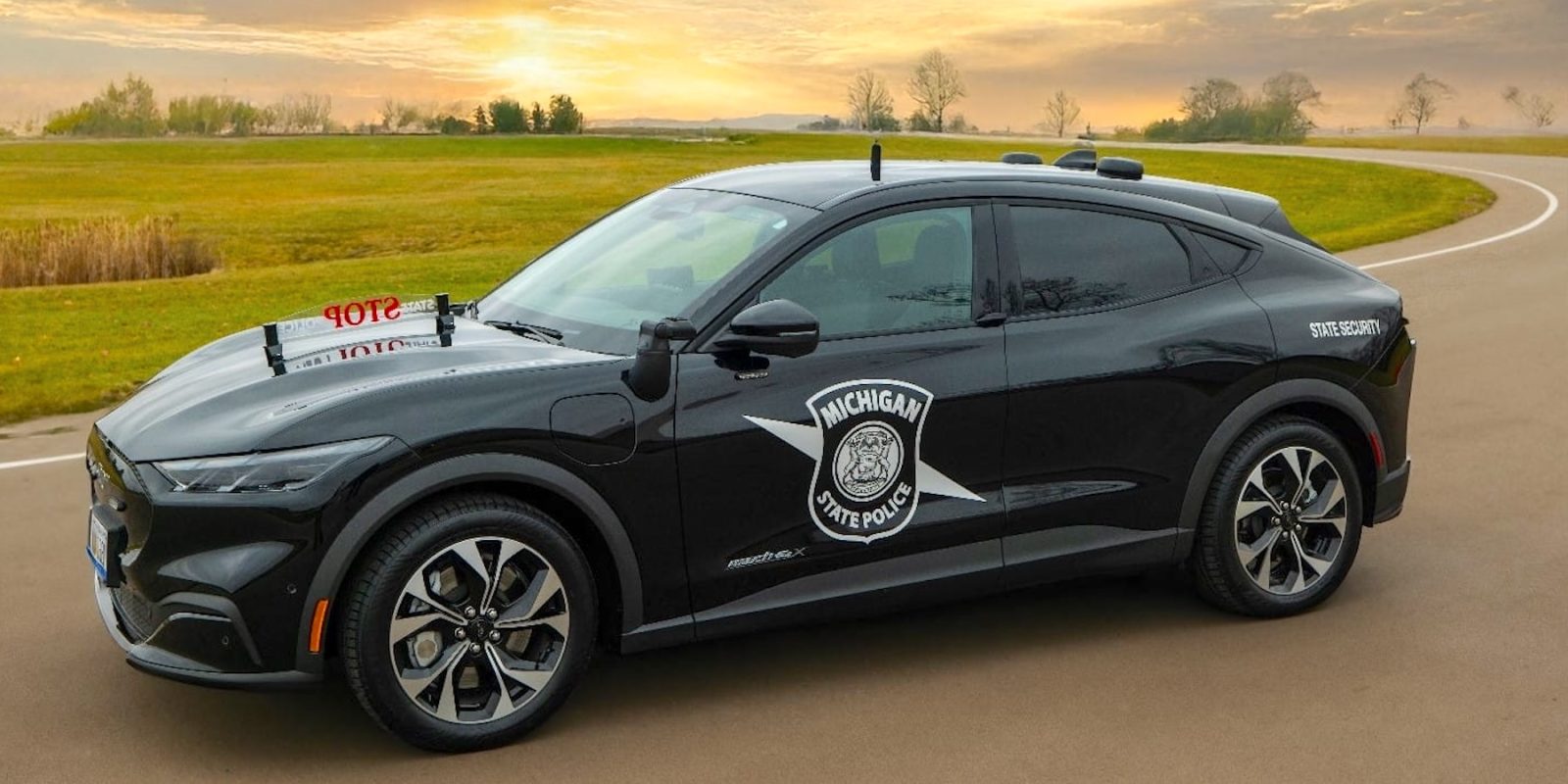 Michigan State Police deploys Mach-E as their first electric patrol ...