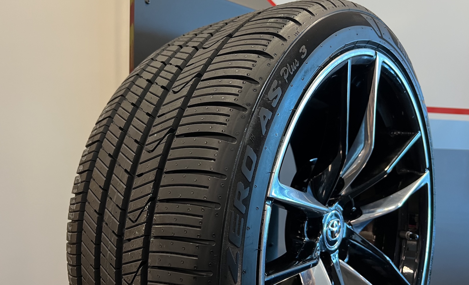 Review: Pirelli P Zero AS Plus 3 ELECT | MachEforum - Ford Mustang Mach ...